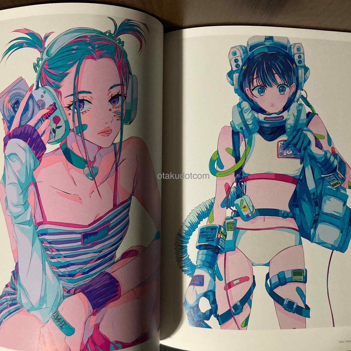 LUCKY najuco ILLUSTRATION MAKING and VISUAL BOOK – Otaku.co.uk